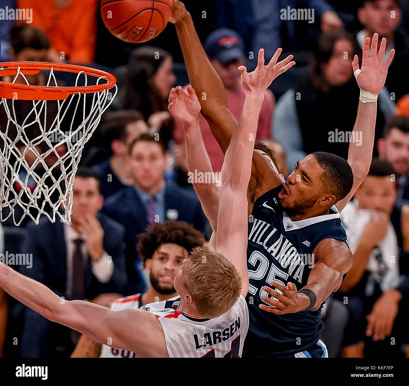 Mikal bridges dunk hi-res stock photography and images - Alamy