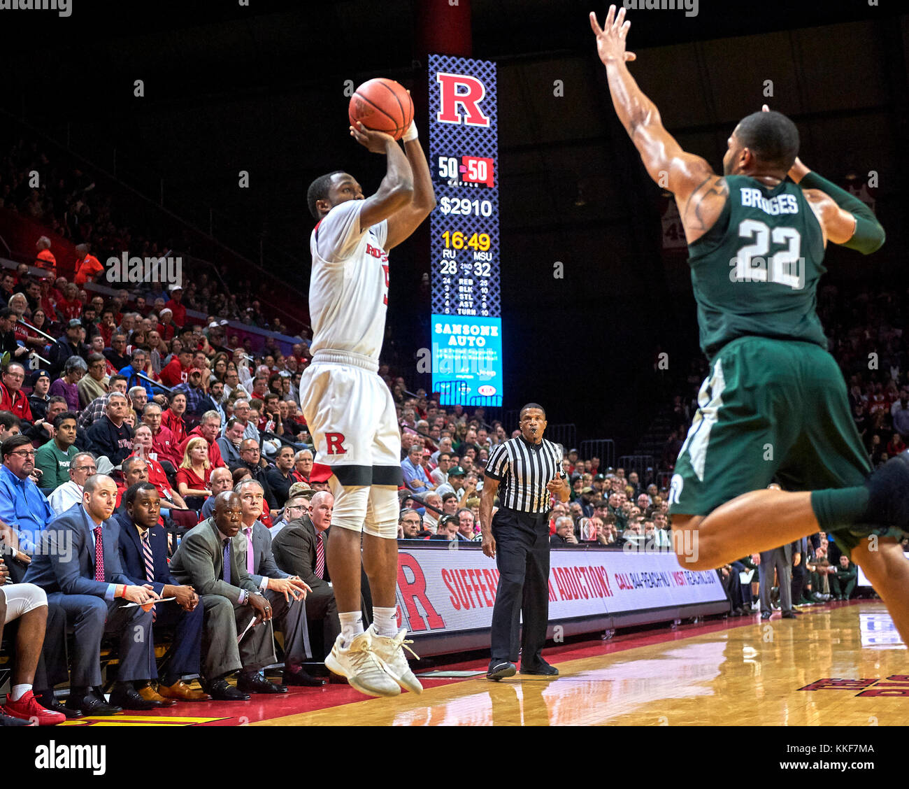 Piscataway, New Jersey, USA. 5th Dec, 2017. Rutgers guard Mike Williams ...
