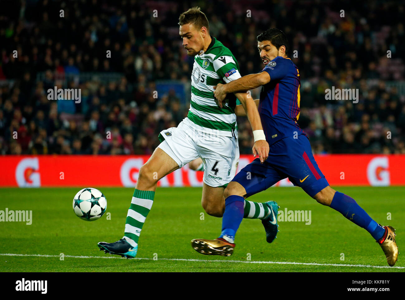 Sebastian Coates and Luis Suarez during the match between FC Barcelona ...
