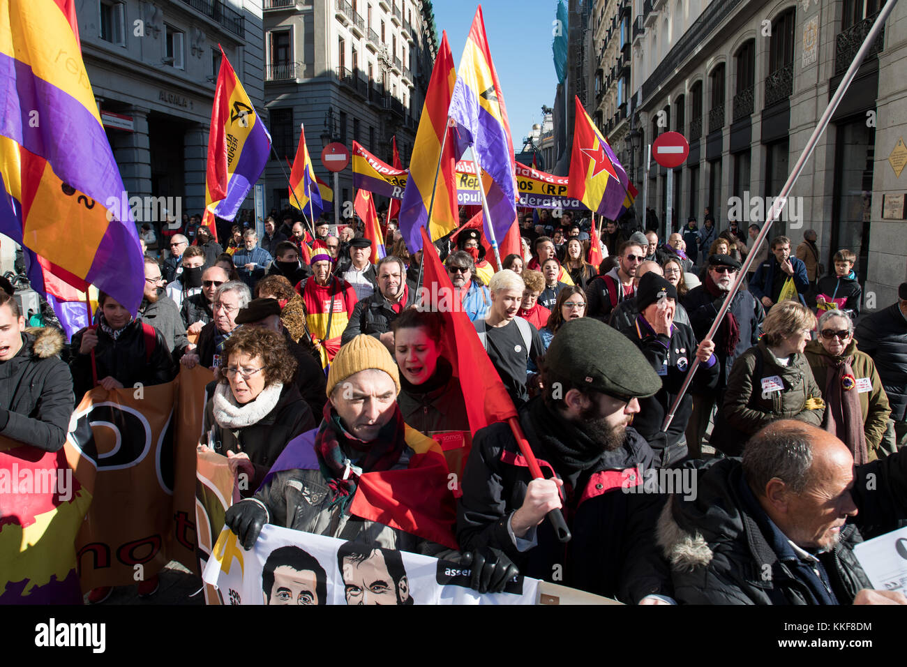 Madrid, Spain. 6th December, 2017. Demonstrators claiming for the 3rd ...