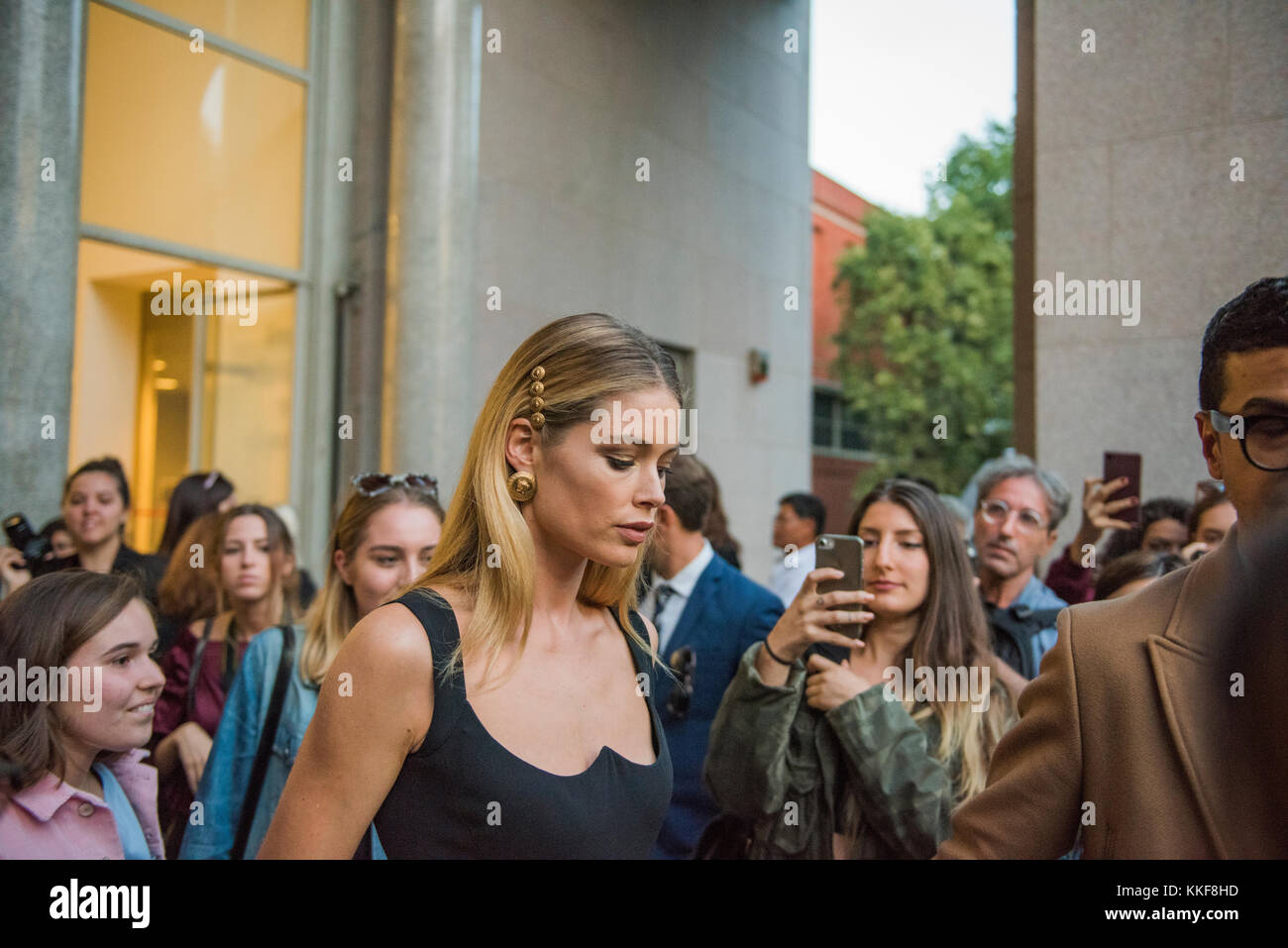 Versace top model hi-res stock photography and images - Alamy