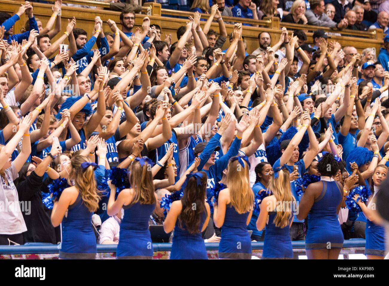 Durham, NC, USA. 5th Dec, 2017. Cameron Crazies get the team hyped ...
