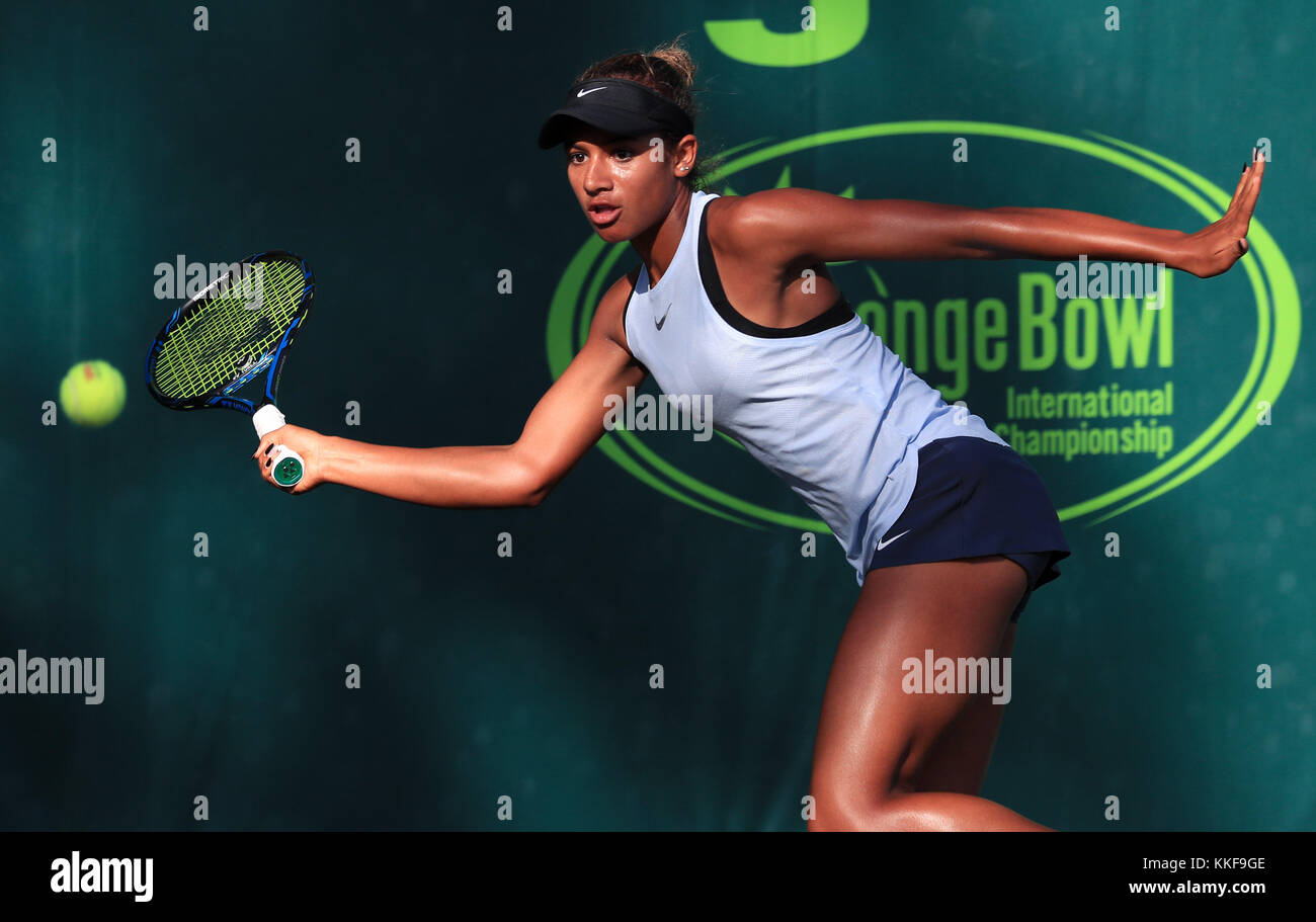 Plantation, Florida, USA. 06th Dec, 2017. Whitney OSUIGWE (USA) plays ...