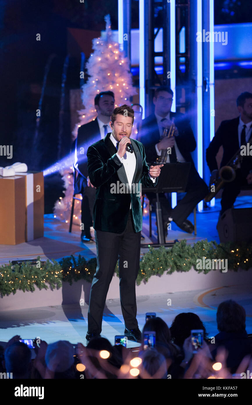 New York, NY - November 29, 2017: Singer Brett Eldridge performs ...