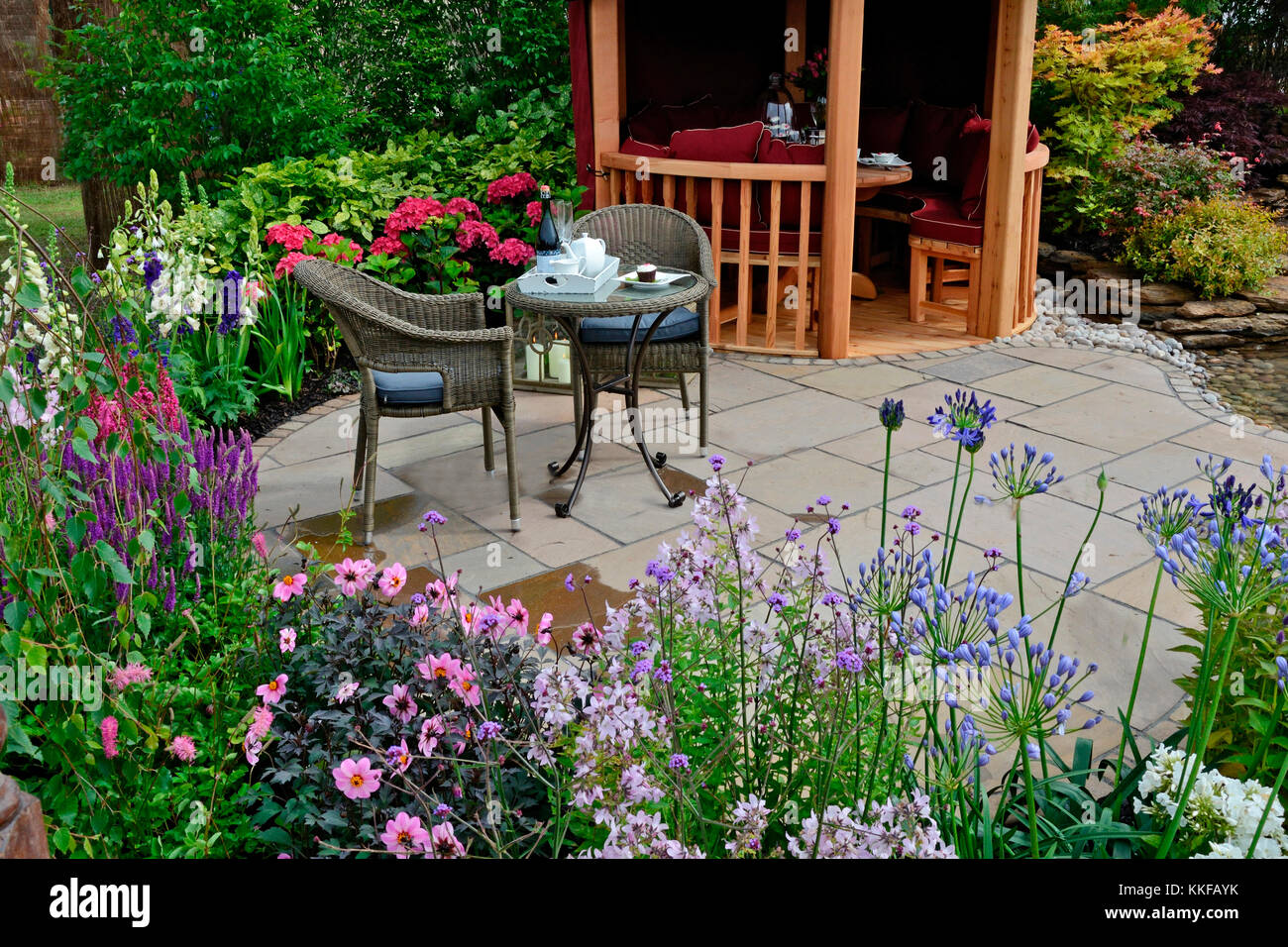 Seating Area Garden High Resolution Stock Photography and Images - Alamy