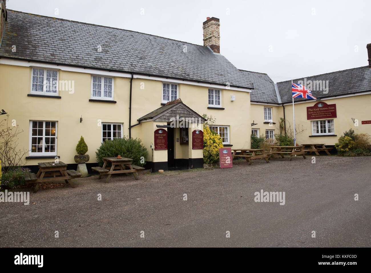 The Half Moon Inn in Sheepwash Devon Stock Photo - Alamy
