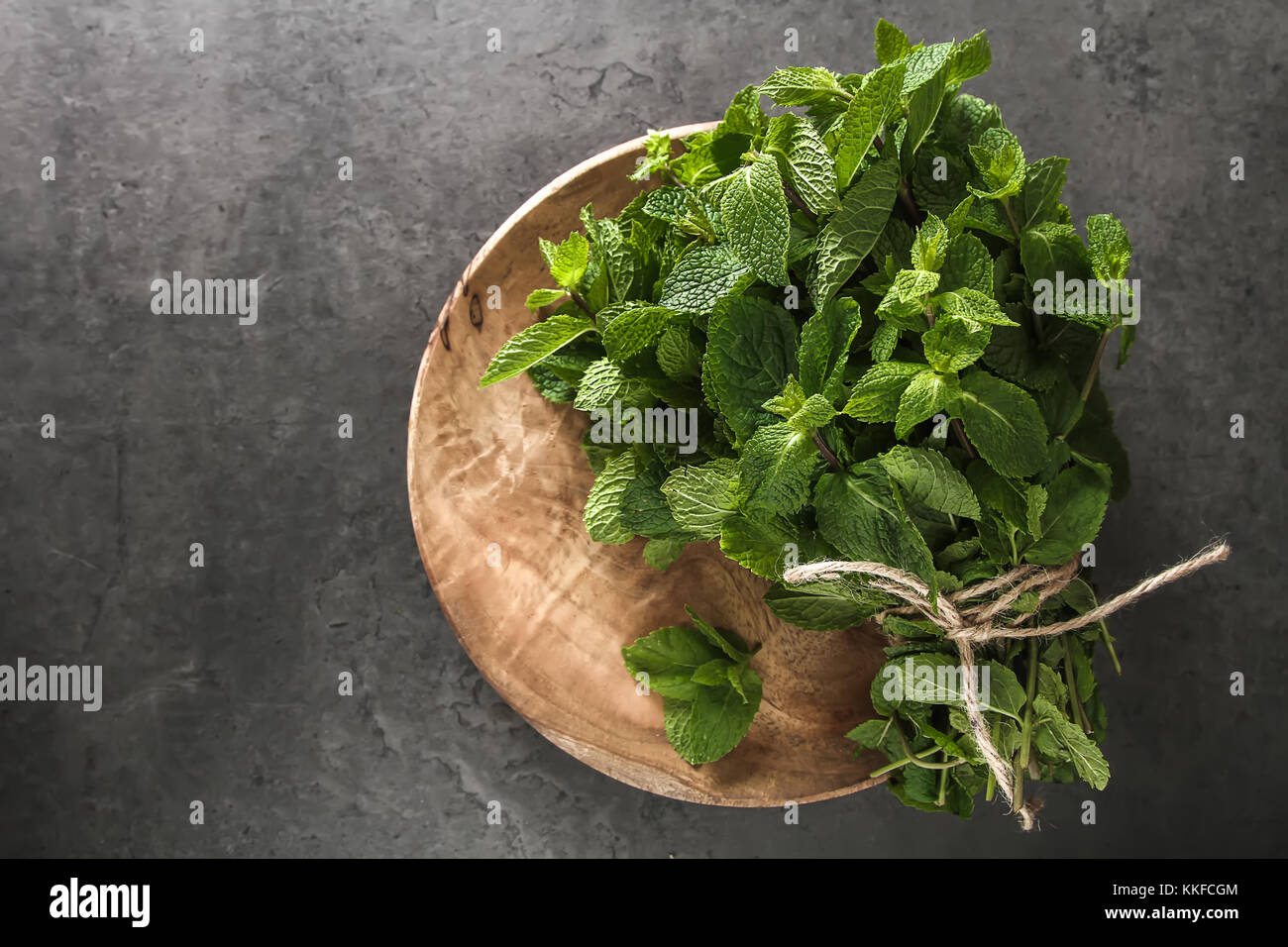 Fresh mint leaves. Italian herbs. Dark background Stock Photo - Alamy