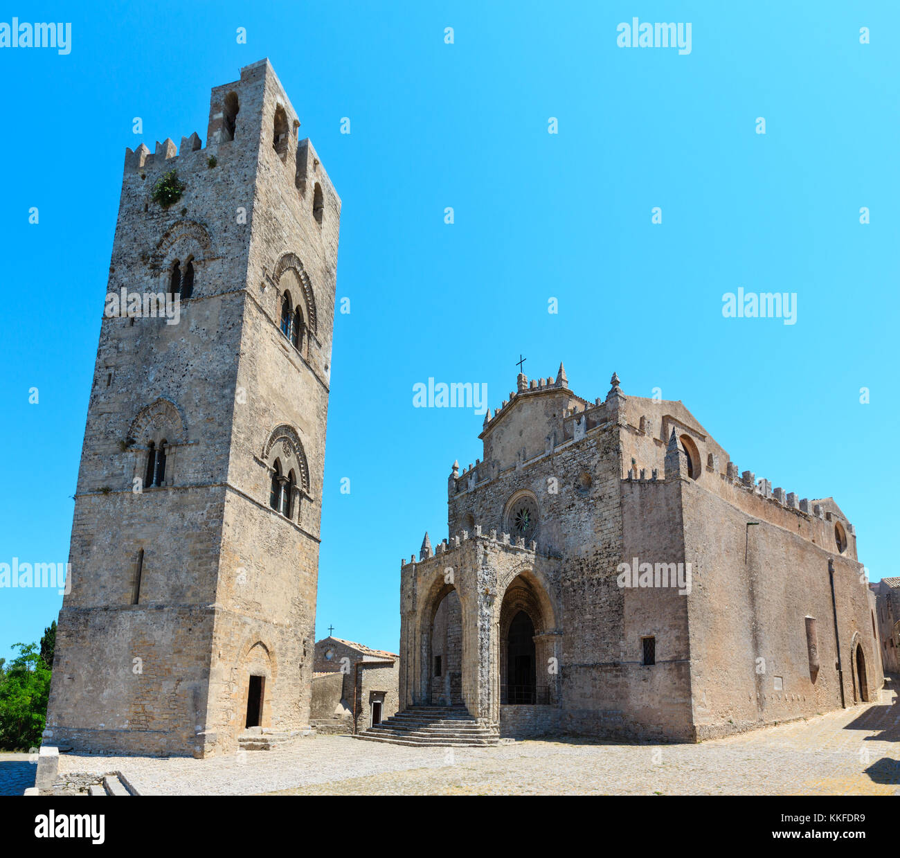 View of the medieval Cathedral of Santa Maria Assunta (Chiesa Matrice ...