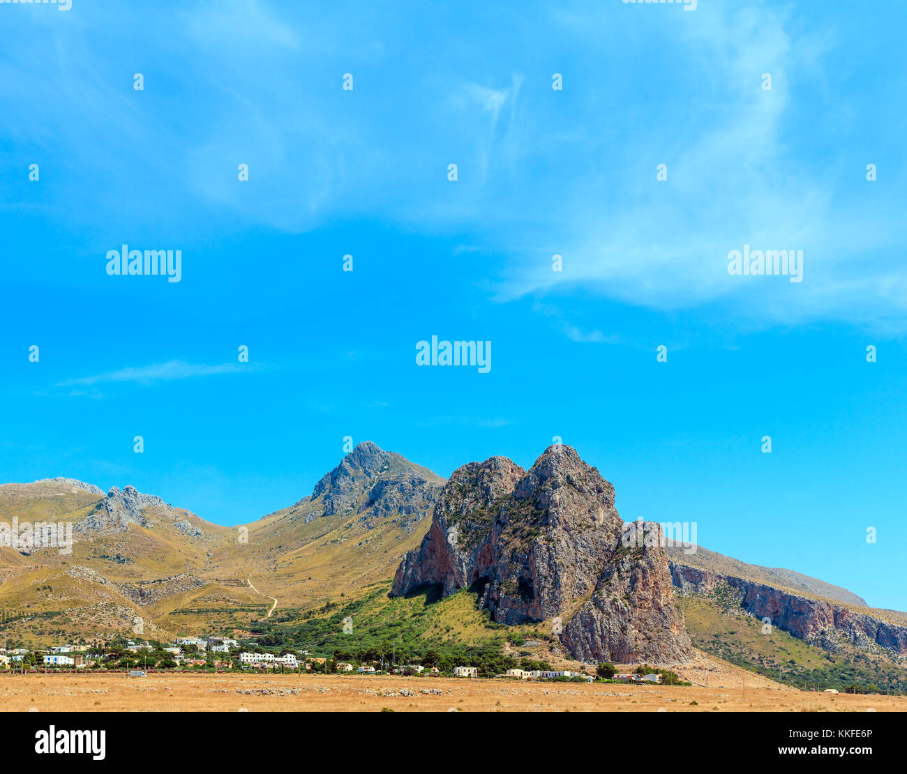 Lunga house hi-res stock photography and images - Alamy