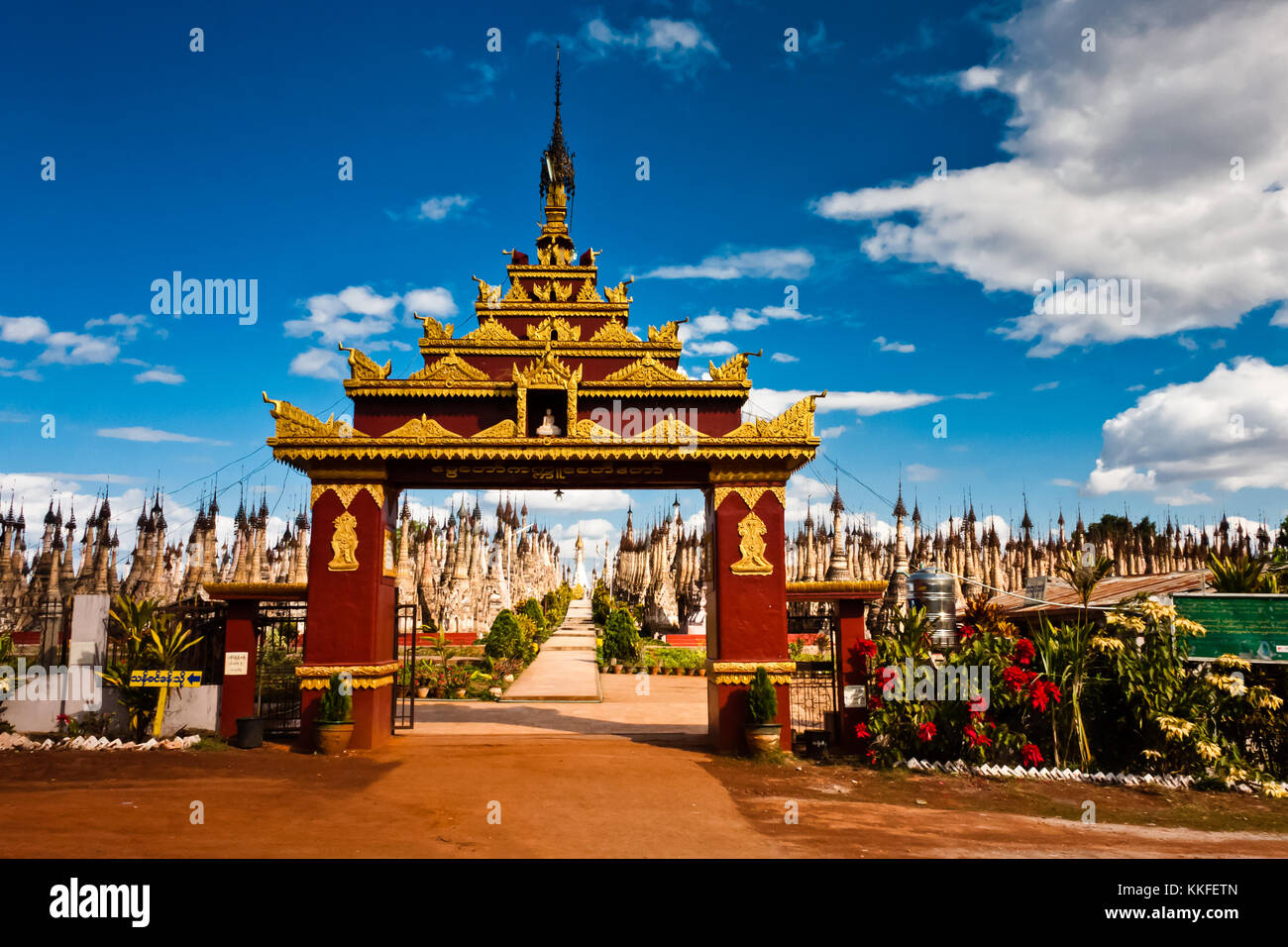 The Kakku Pagodas, Taunggyi, Myanmar Stock Photo - Alamy