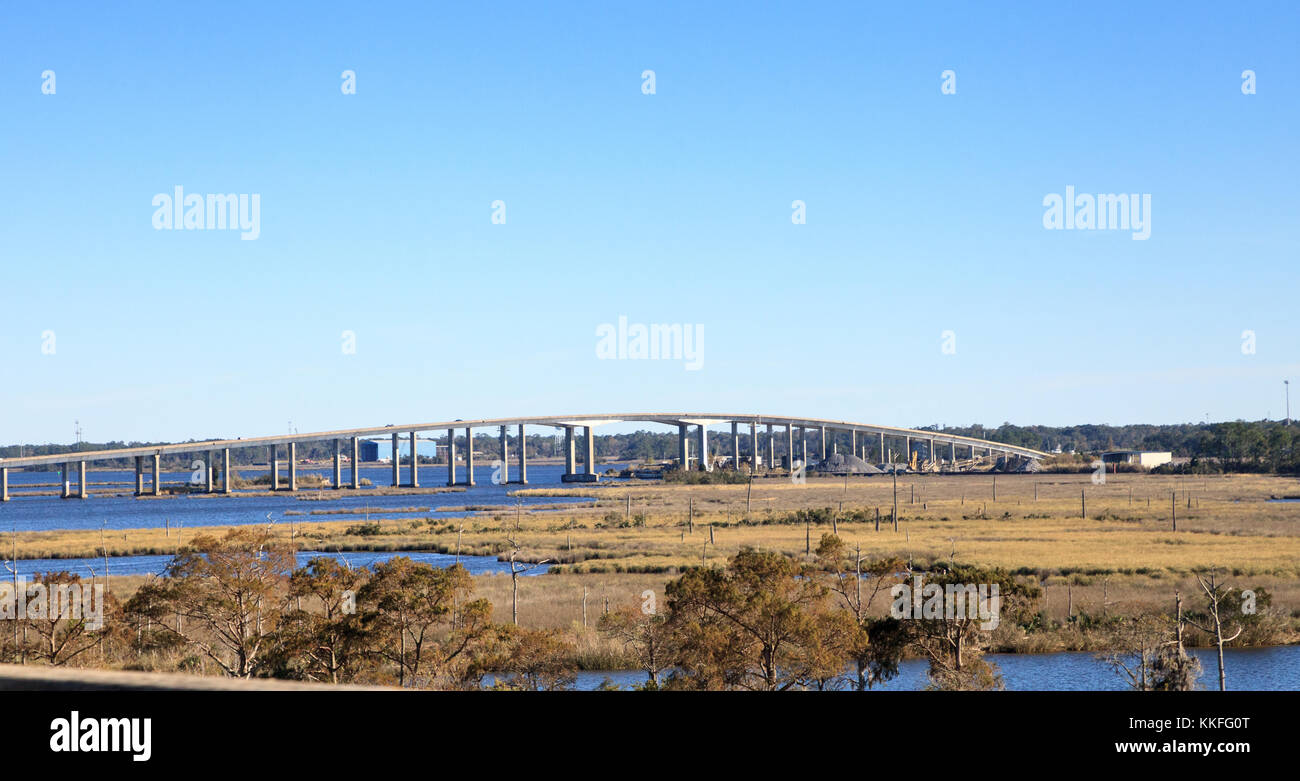 Atchafalaya Basin Bridge, also called the Louisiana Airborne Memorial ...