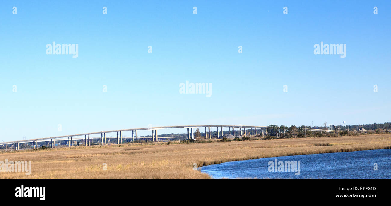 Atchafalaya Basin Bridge, also called the Louisiana Airborne Memorial ...