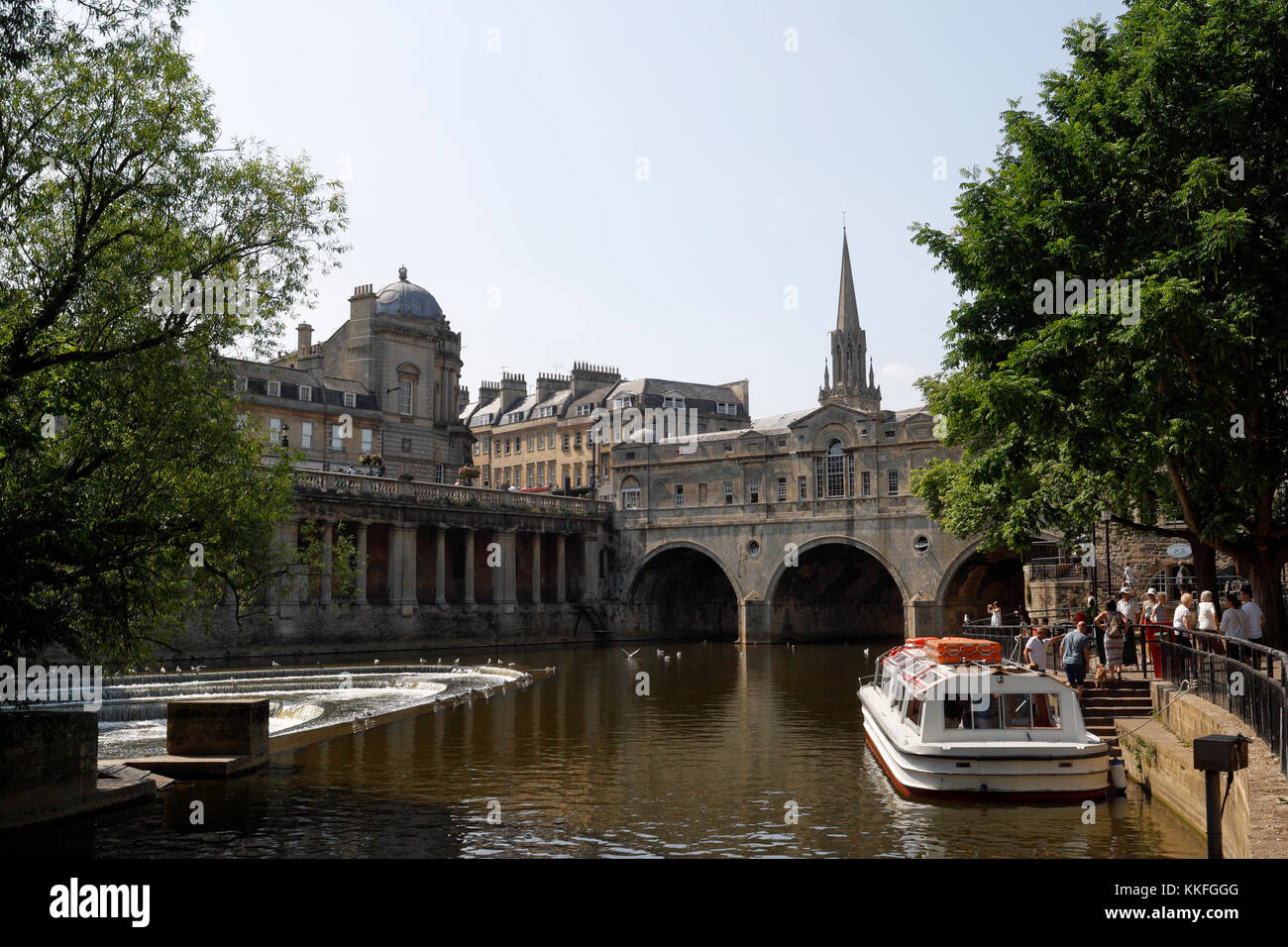 Pulteney bridge in bath hi-res stock photography and images - Alamy