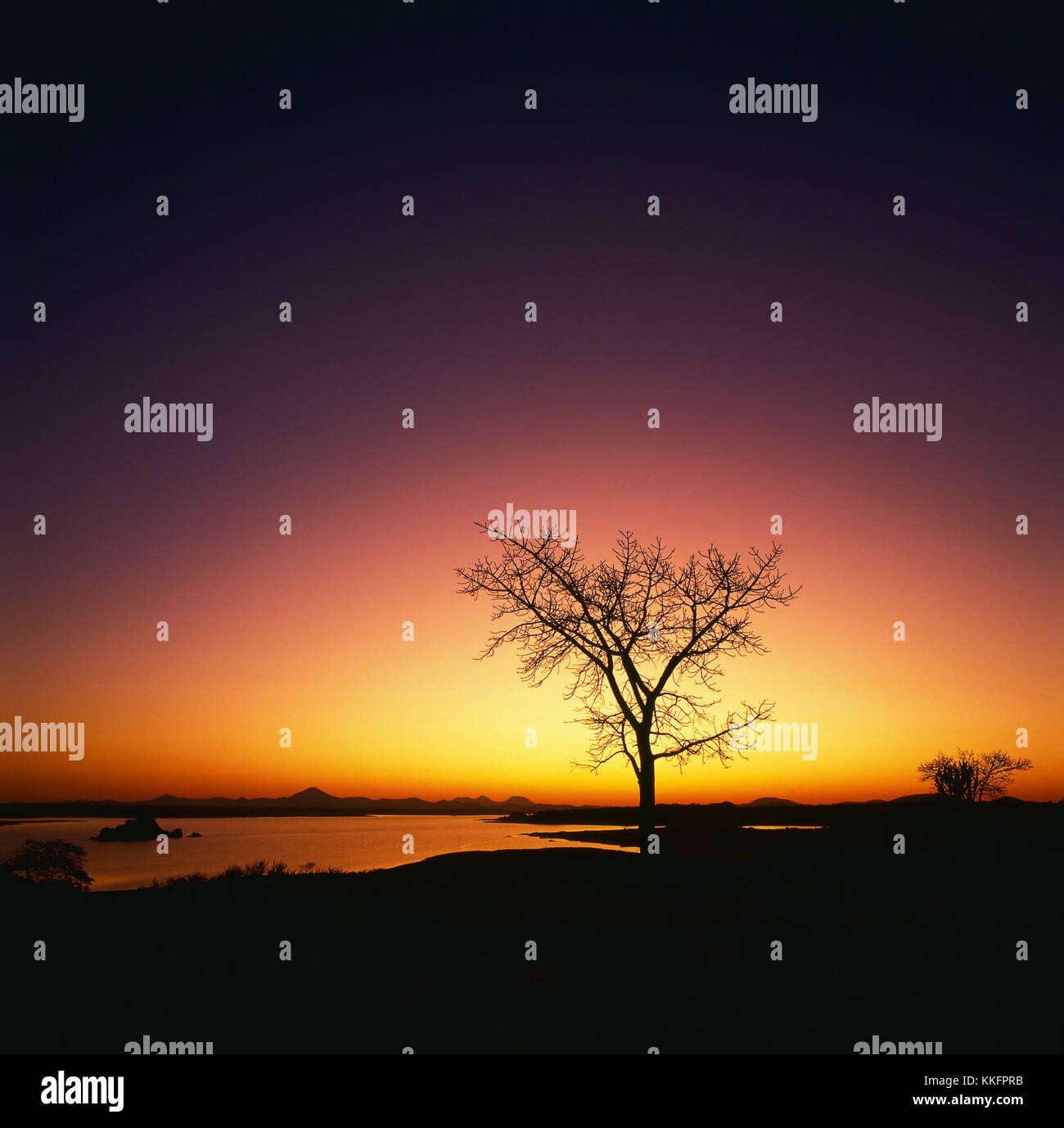 Lake mutirikwi hi-res stock photography and images - Alamy