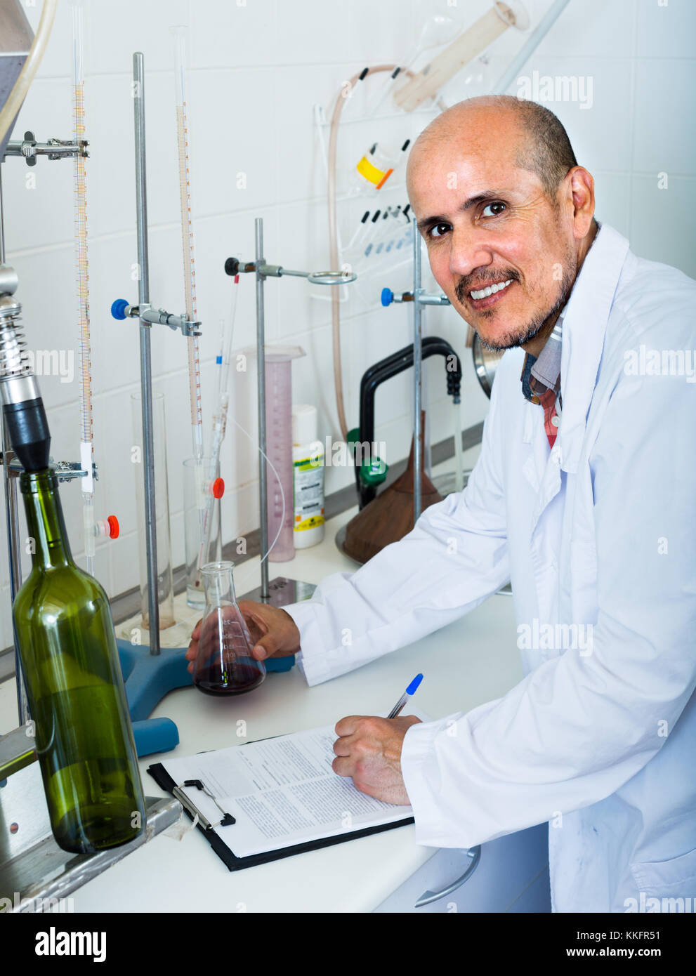 Working in laboratory sugar hi-res stock photography and images - Alamy