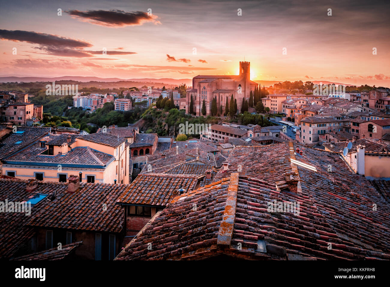 Tuscany landmarks hi-res stock photography and images - Alamy