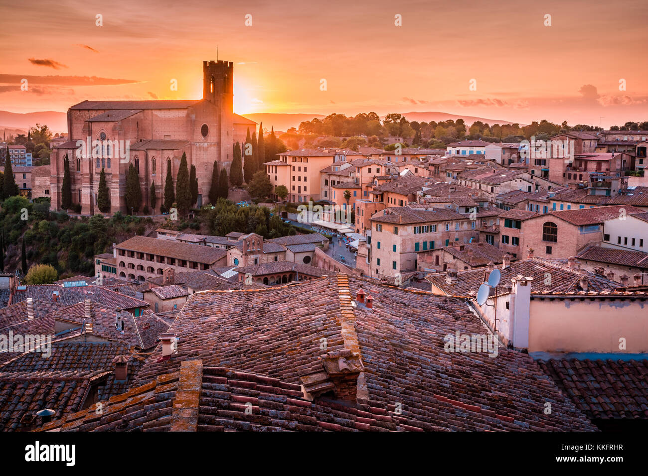 Tuscany landmarks hi-res stock photography and images - Alamy