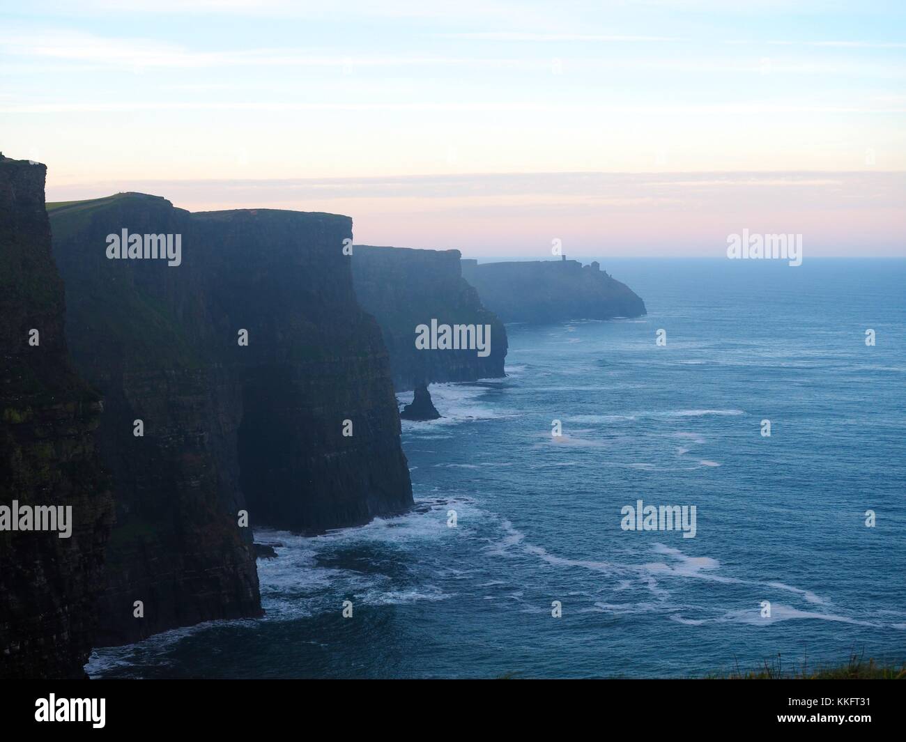 Dramatic sea cliffs rugged west hi-res stock photography and images - Alamy