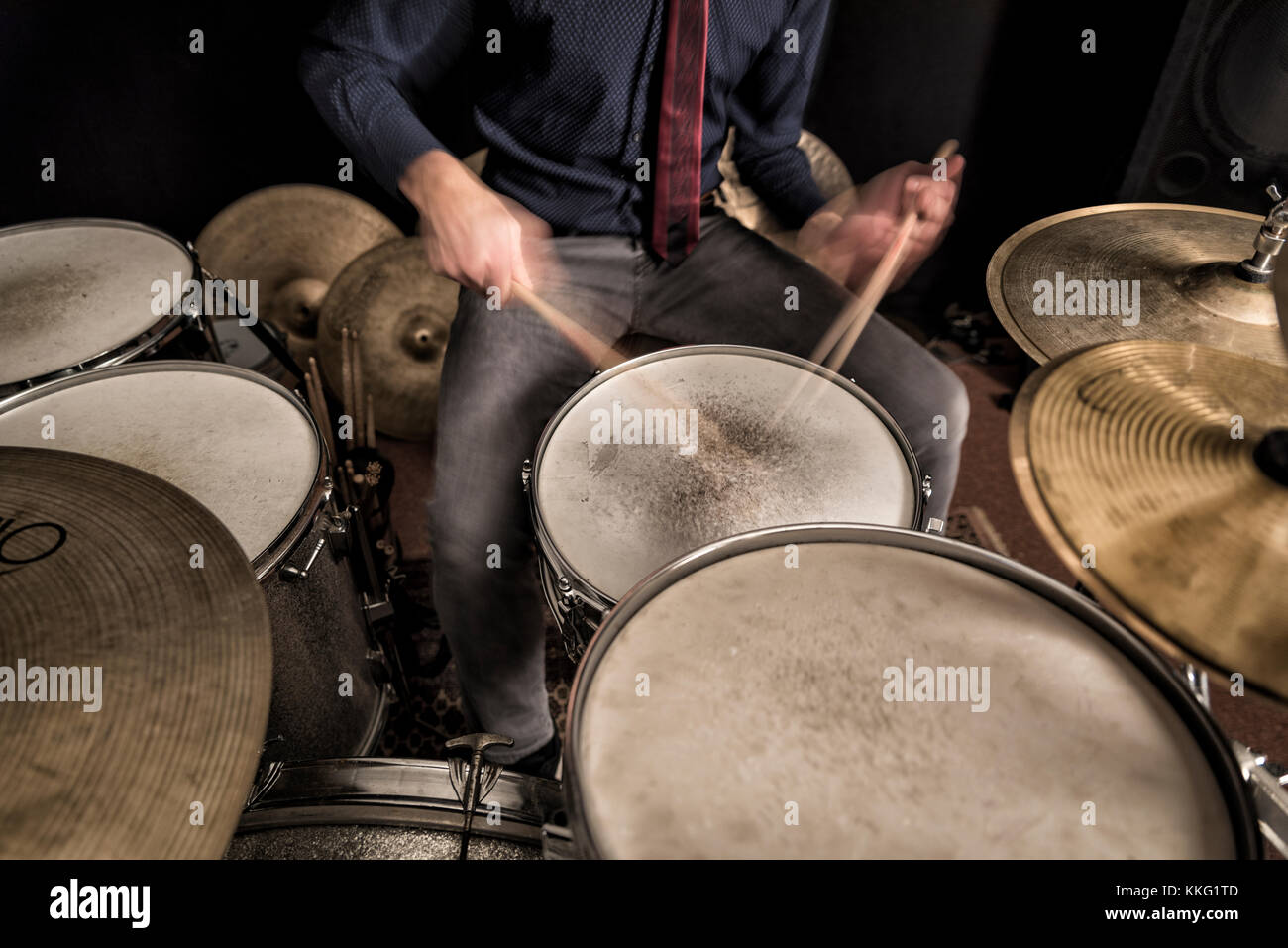 Male drummer playing snare drum hi-res stock photography and images - Alamy