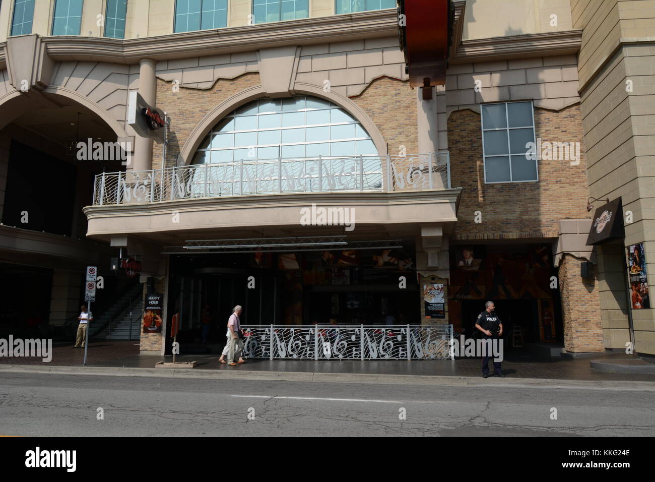 Jazz restaurant Hard Rock Café Niagara Falls Canada security guard ...