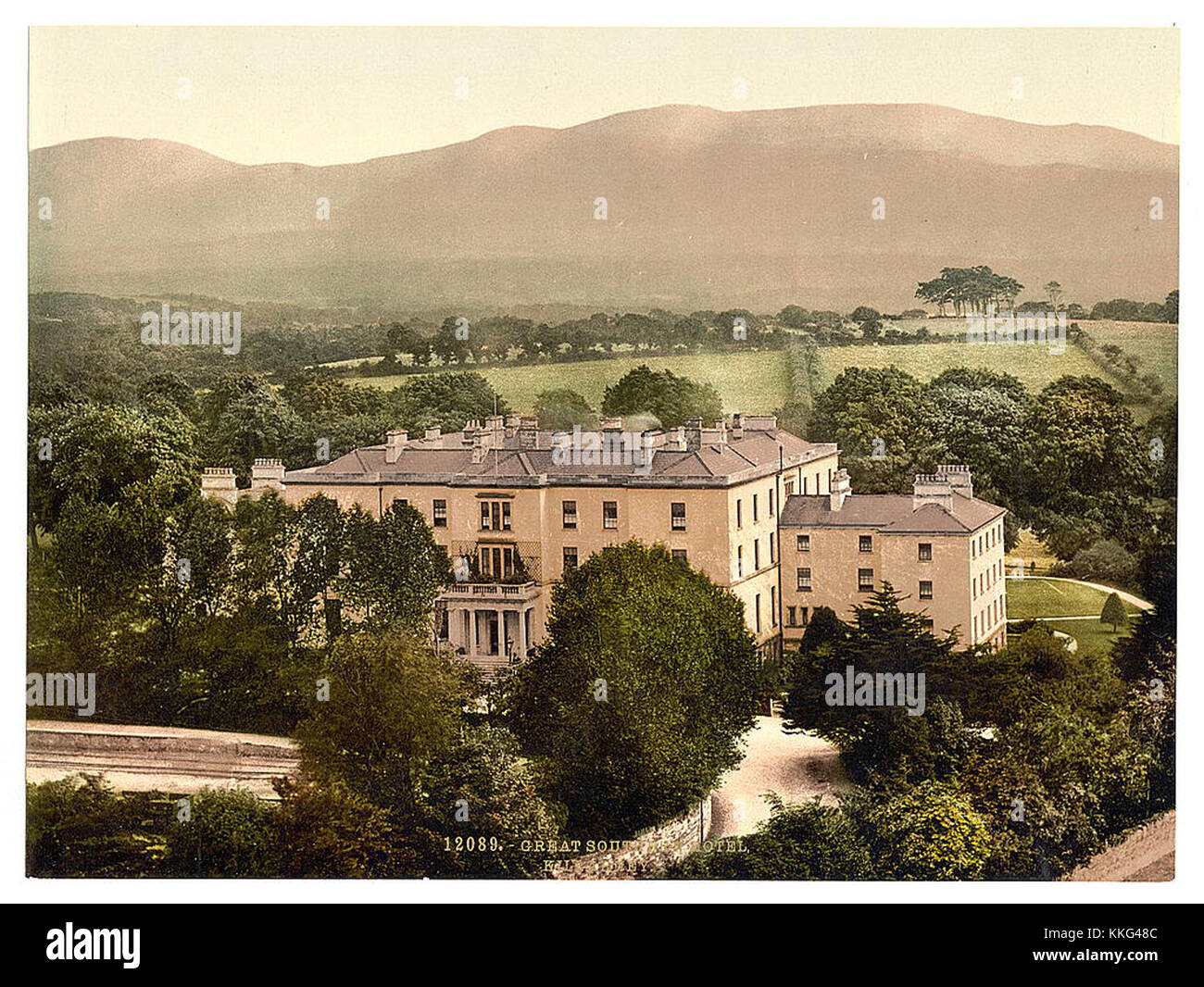 a european castle or manor vintage classic photo Stock Photo - Alamy