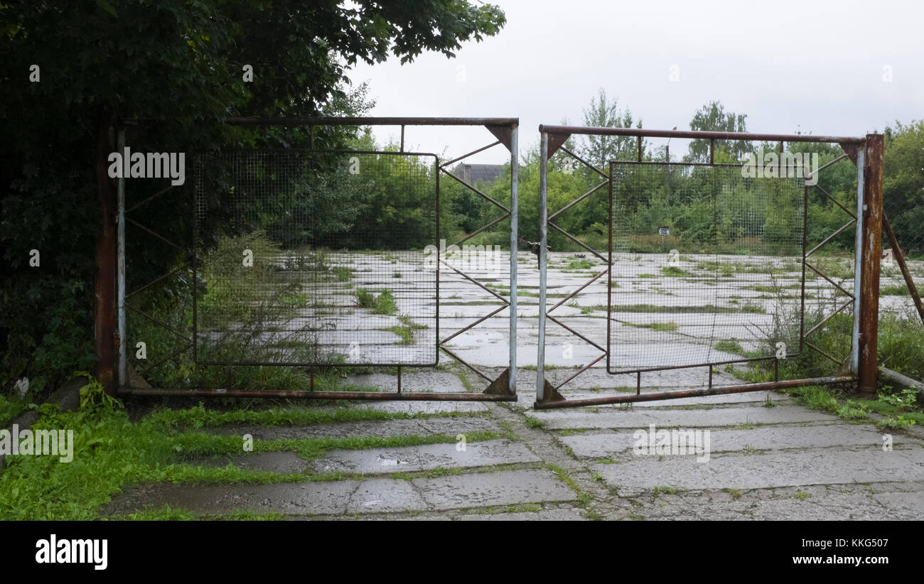 Soviet factory gates hi-res stock photography and images - Alamy