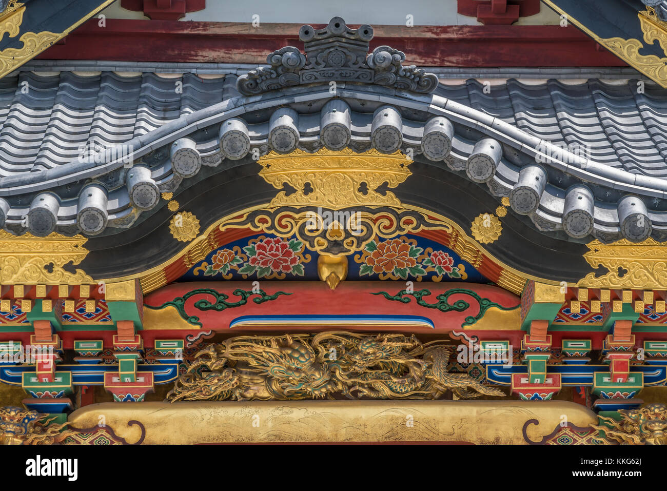 Sezonin temple colorful facade carved golden Dragon. Karahafu Style ...