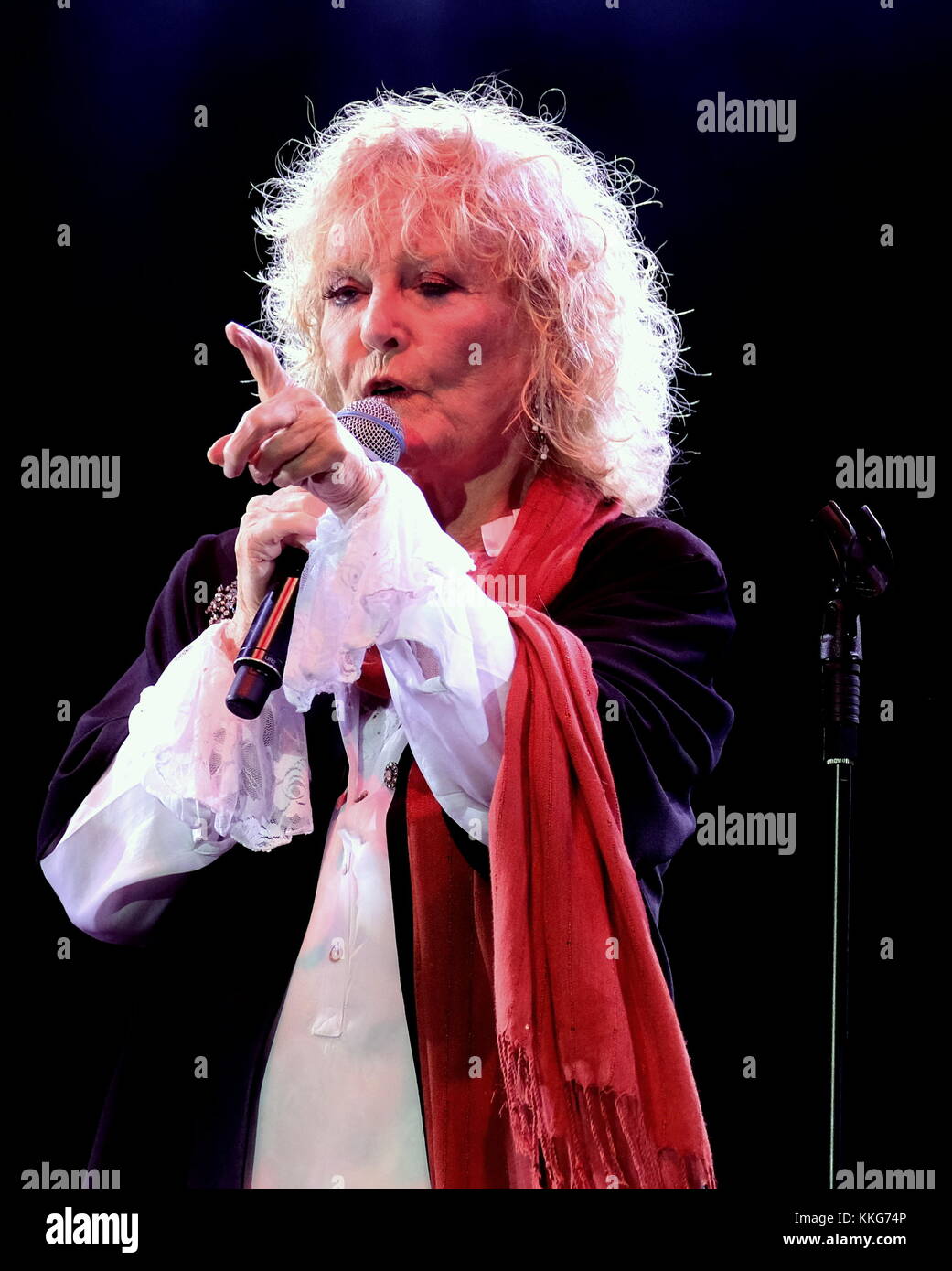 Petula clark hi-res stock photography and images - Alamy