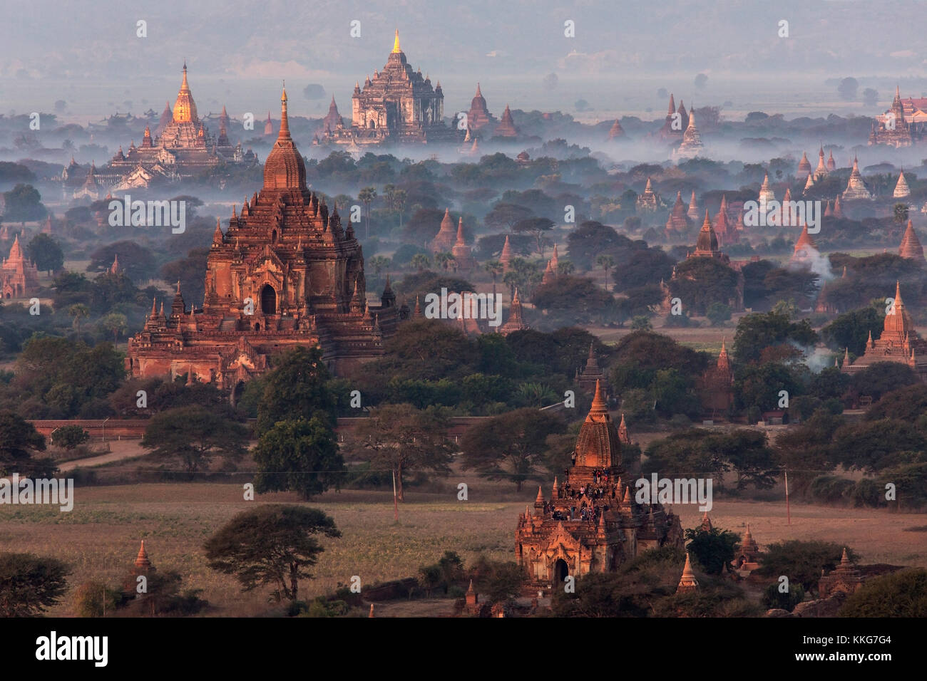The temples of the Archaeological Zone in Bagan in the early morning ...