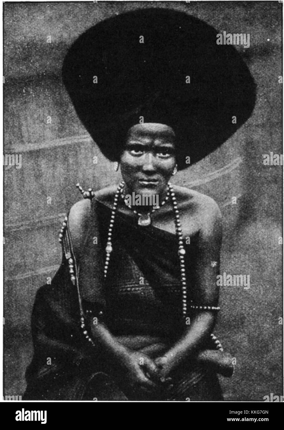 Hadendoa hi-res stock photography and images - Alamy