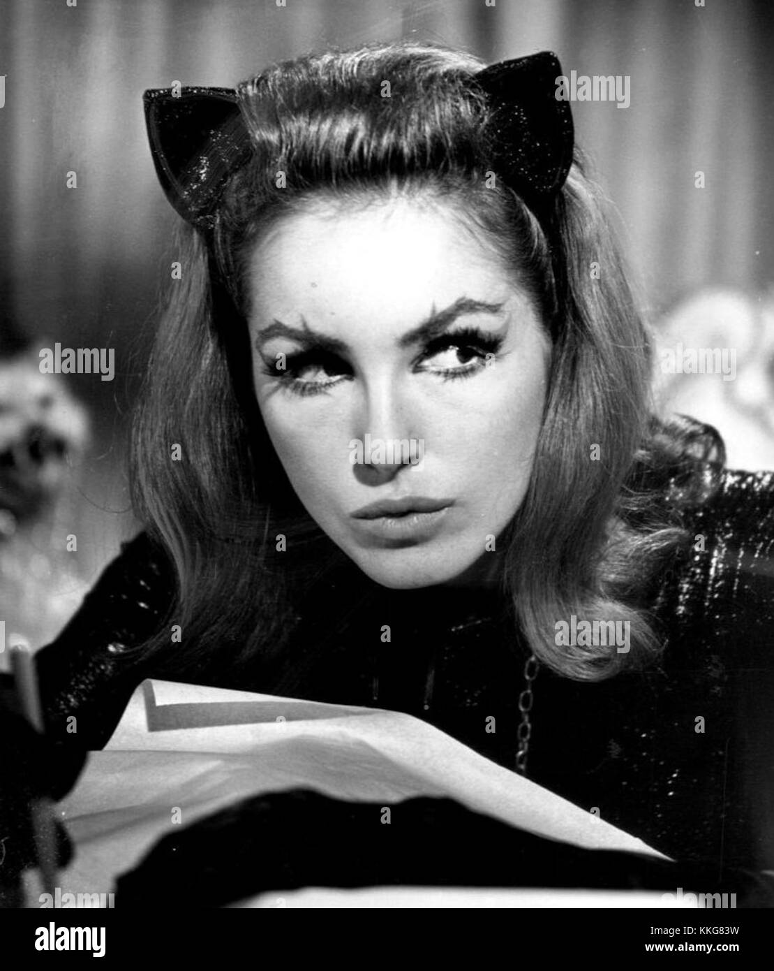 Julie newmar hi-res stock photography and images - Alamy