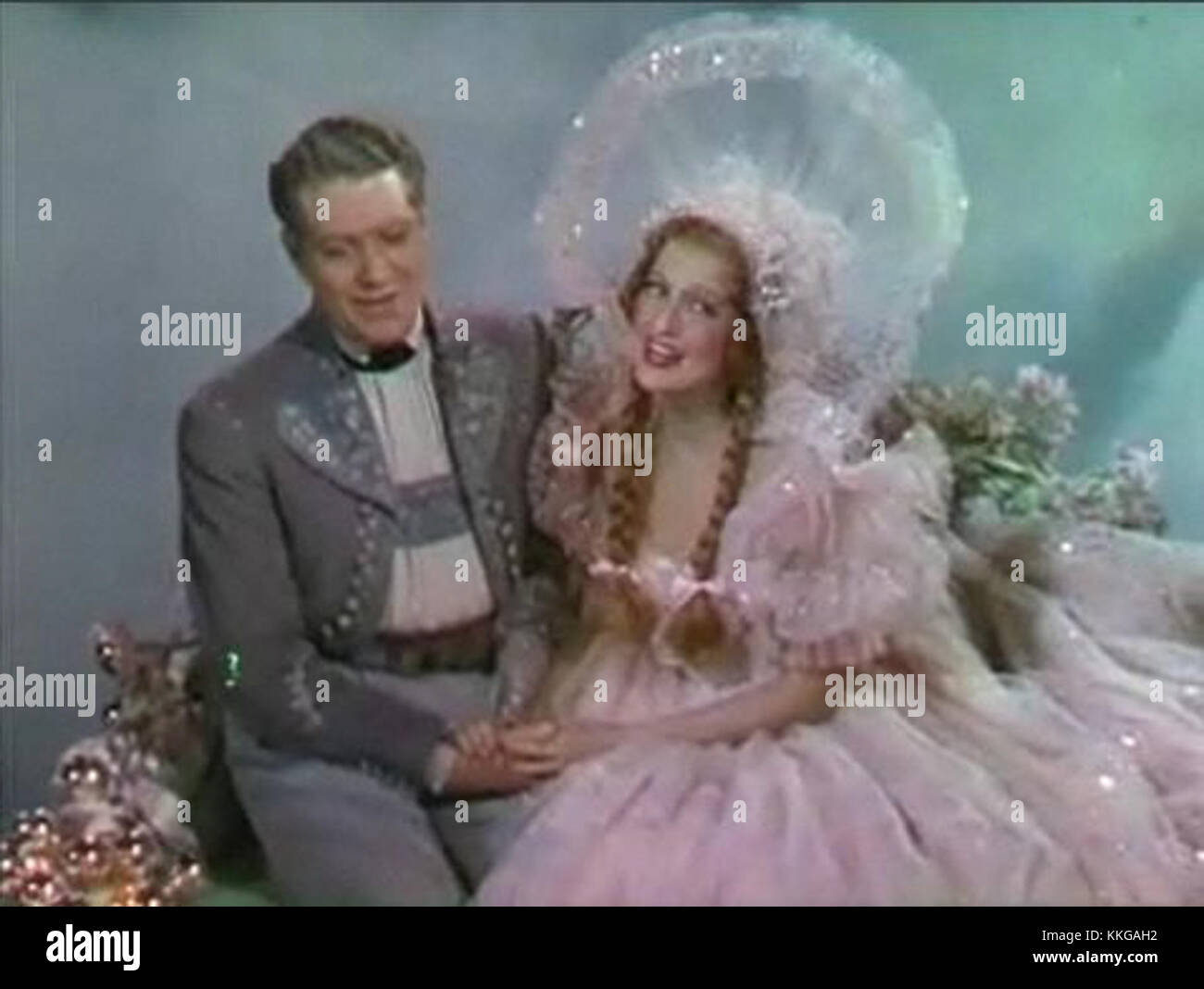 Nelson Eddy and Jeanette MacDonald appear in the trailer for the 1938 ...