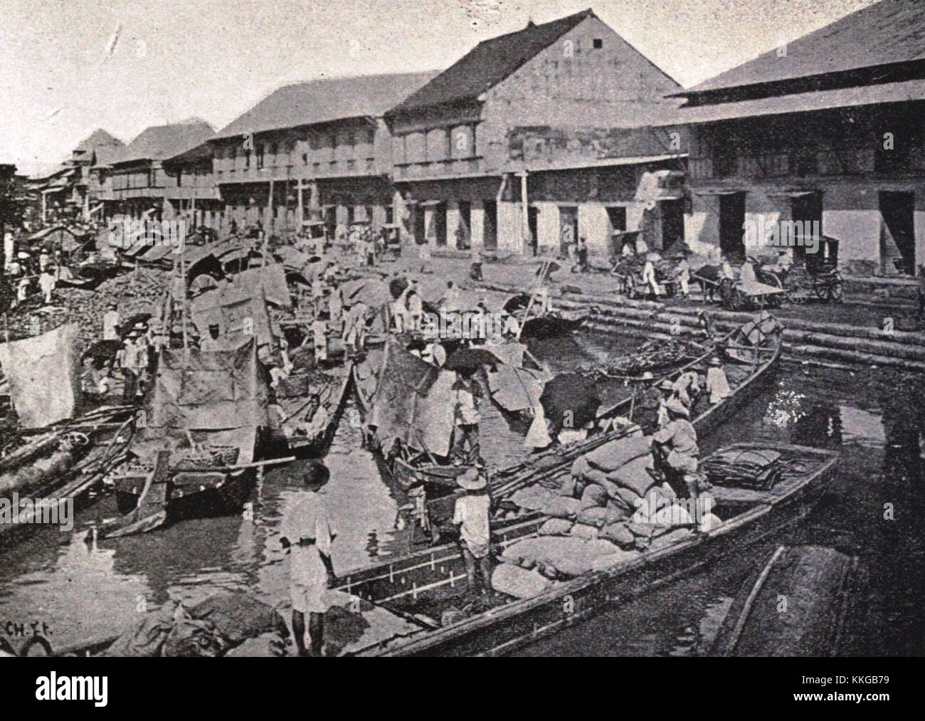 Shipping on the Pasig River, 1899 Stock Photo - Alamy