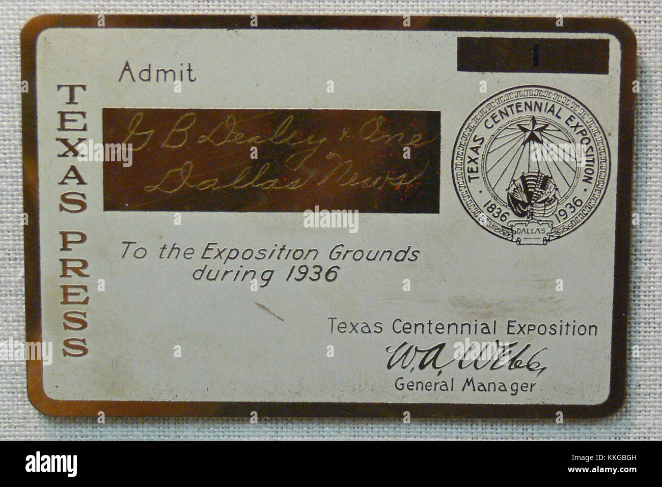 Vintage press pass hi-res stock photography and images - Alamy