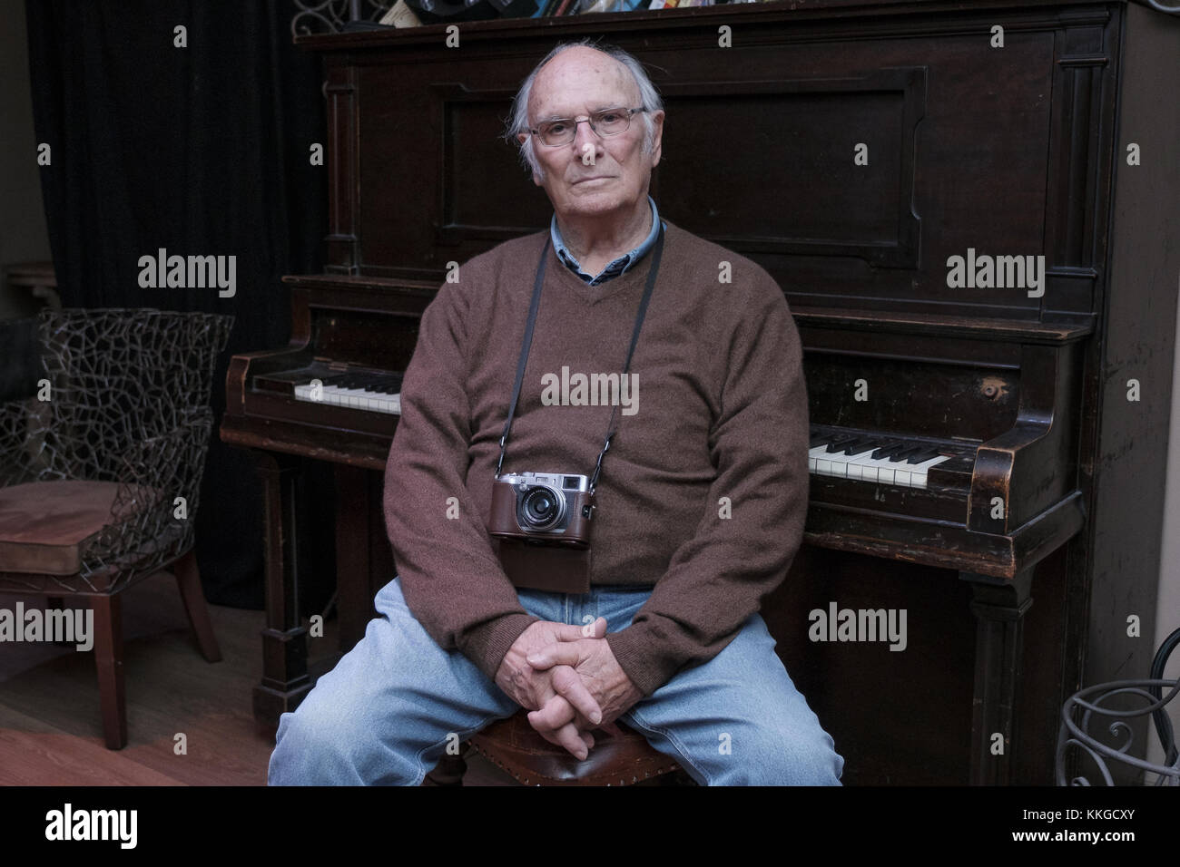 Carlos Saura poses during the presentation of the film 'Saura' in ...