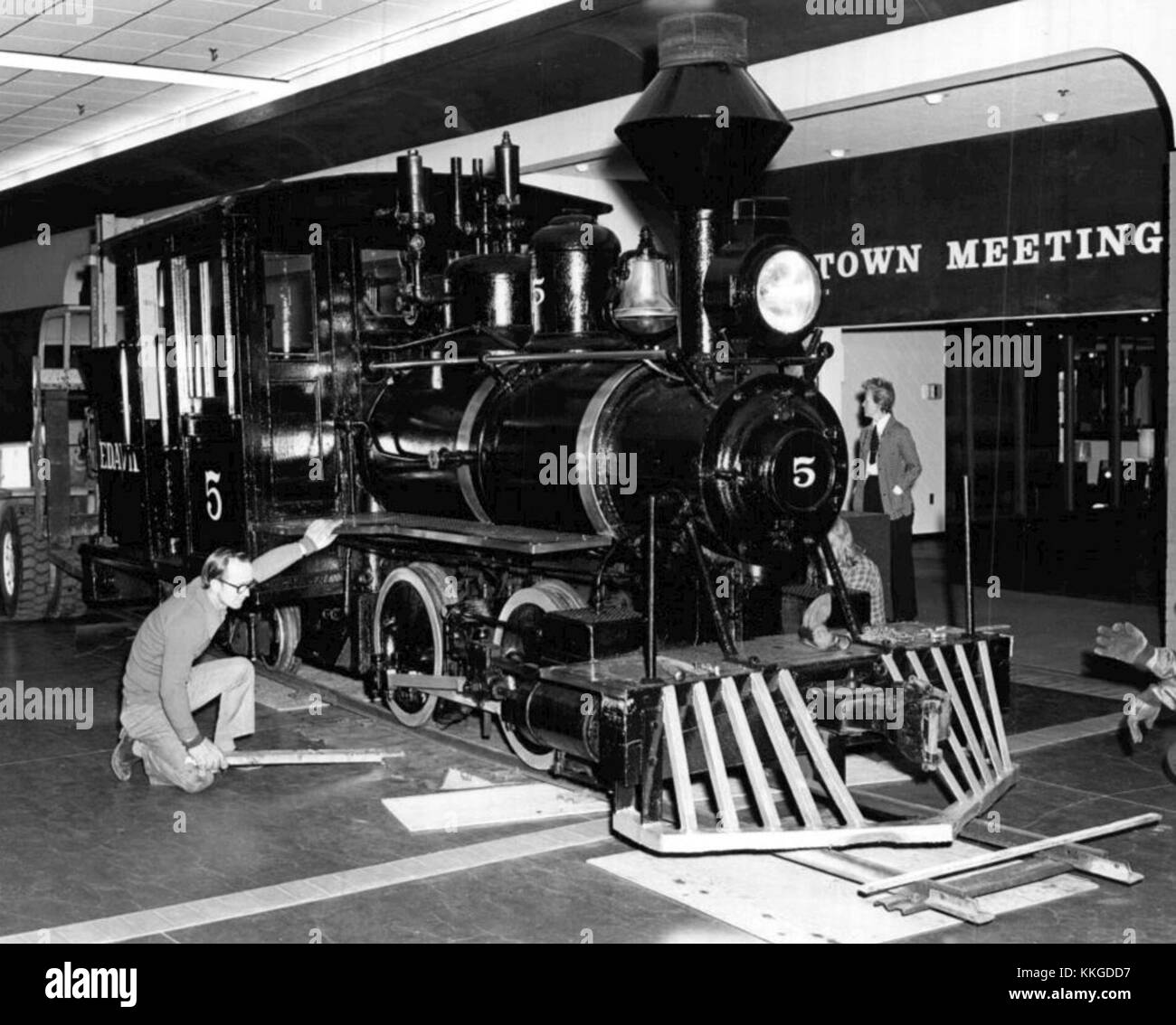 Edaville Railroad Engine No. 5, pictured at the Burlington Mall in 1973 ...