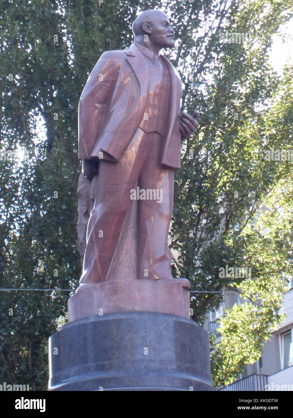 The Lenin monument in Kiev, Ukraine, captured by a Samsung L210 camera ...