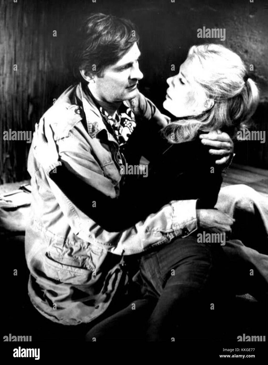 Mash loretta swit alan alda hi-res stock photography and images - Alamy