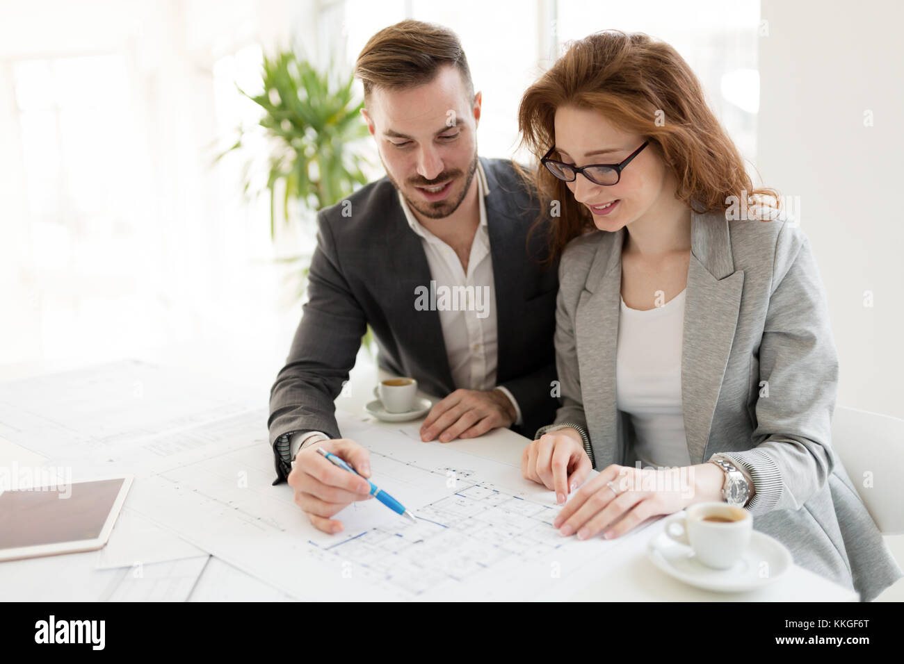 Two engineers work together hi-res stock photography and images - Alamy