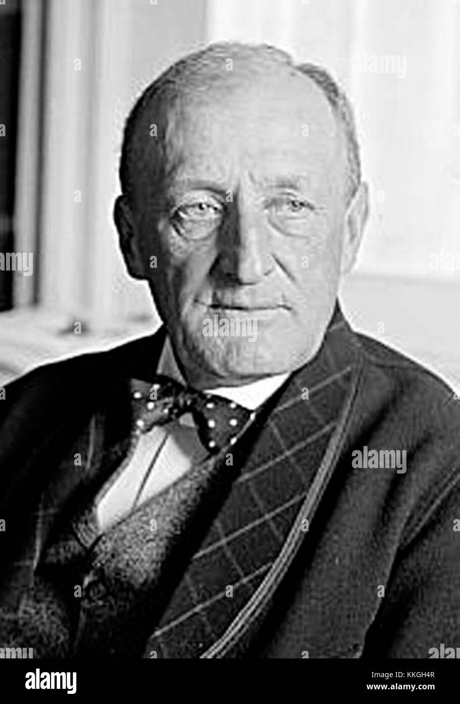 James mcreynolds hi-res stock photography and images - Alamy