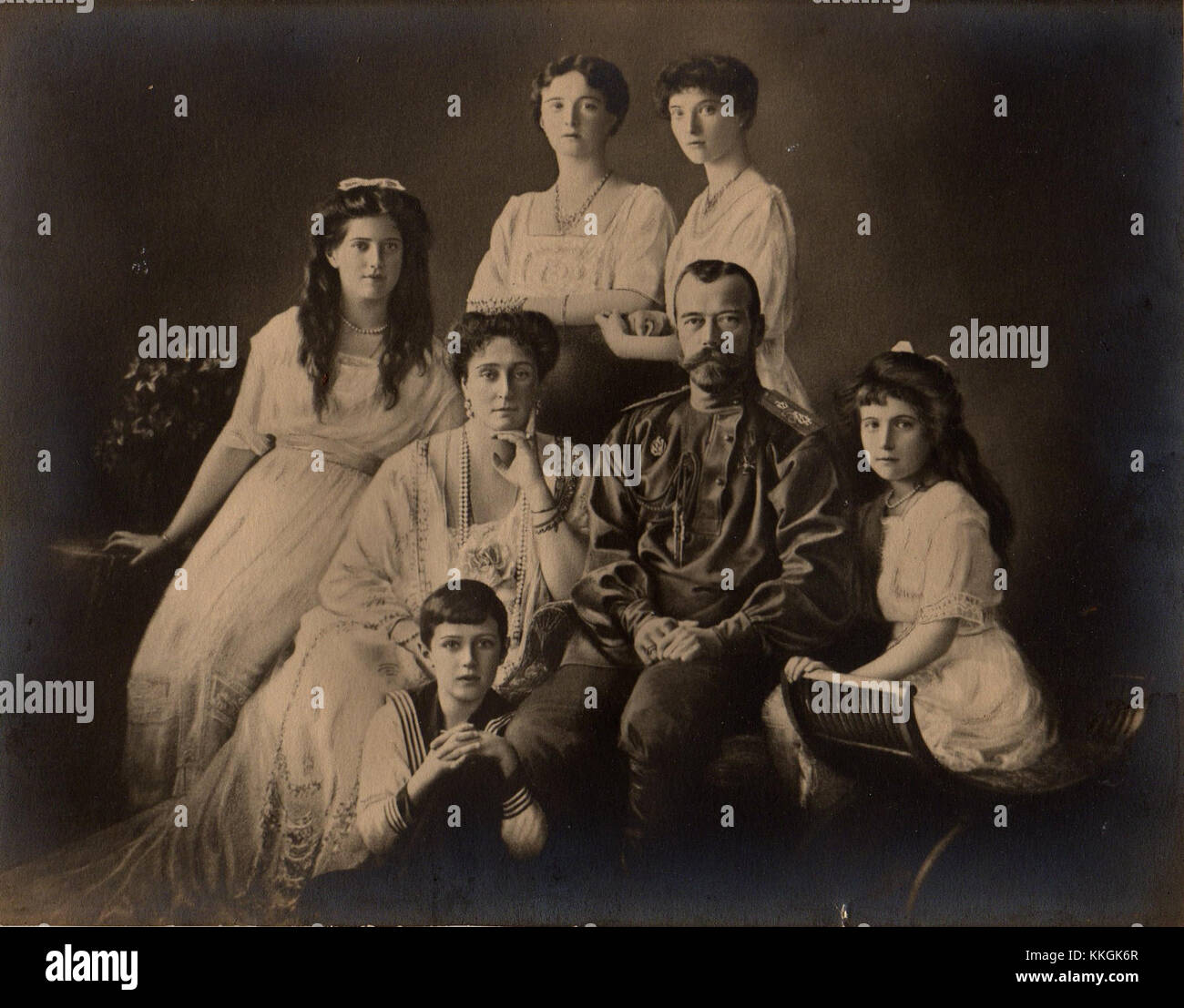 The 'Famille Romanov' image portrays the Russian Imperial Family ...