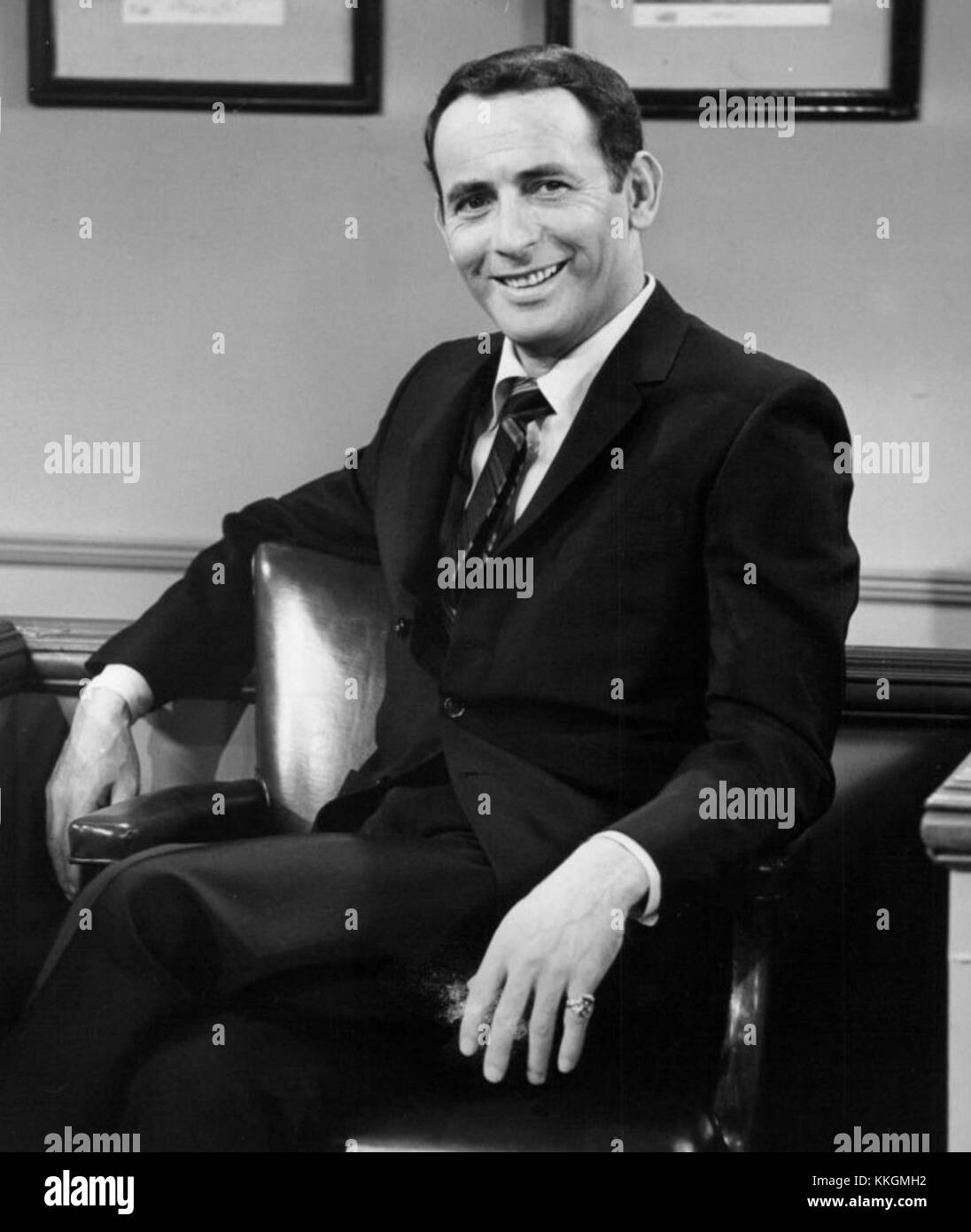Joey bishop hi-res stock photography and images - Alamy