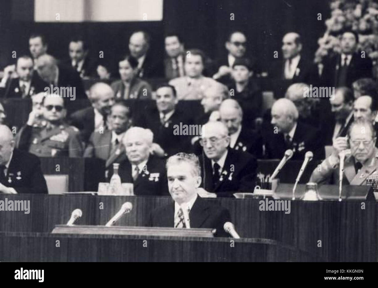 In 1982, Nicolae Ceaușescu, the leader of Romania, visited Moscow to ...