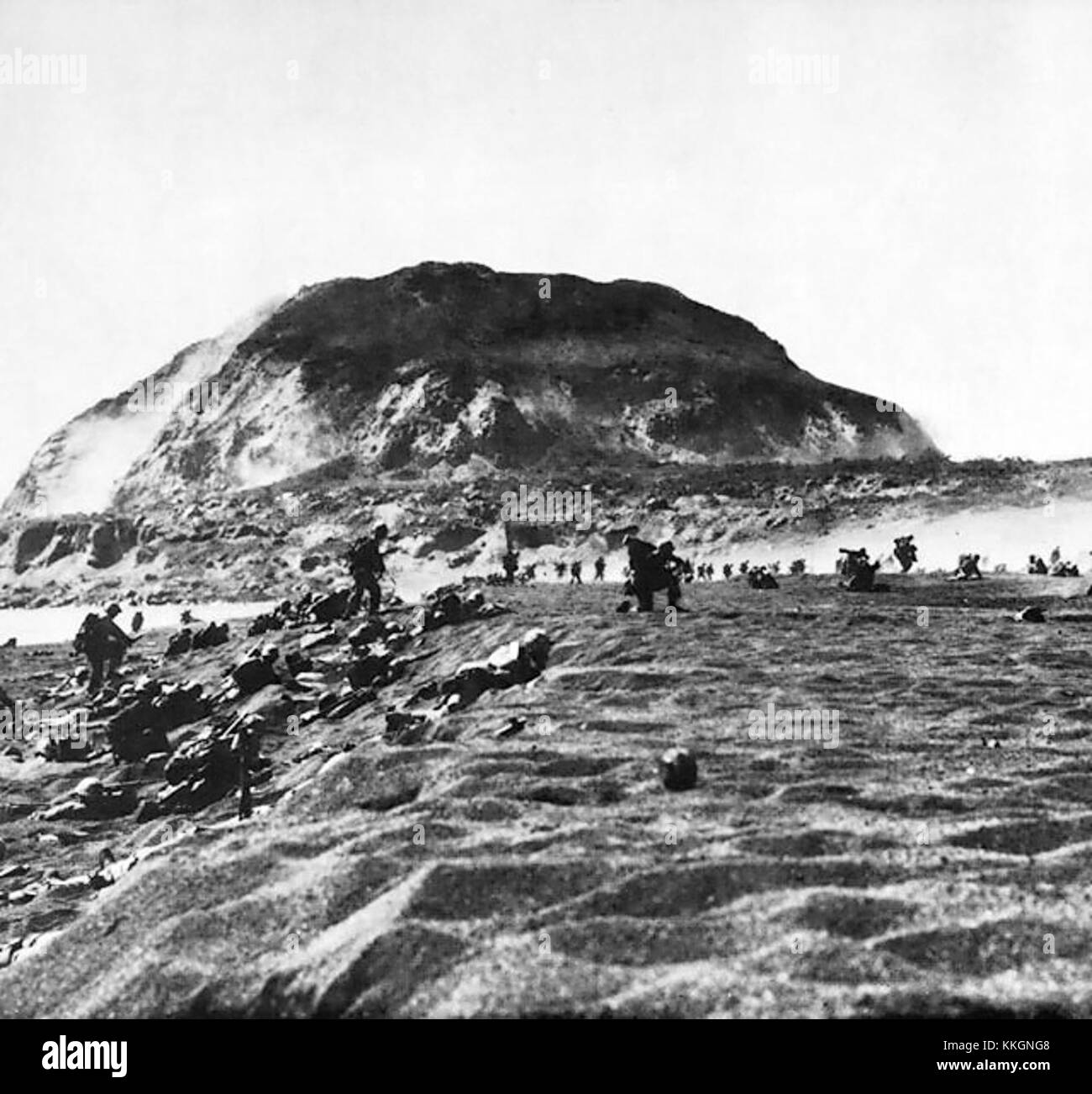 Marines on the beach of Iwo Jima Stock Photo - Alamy