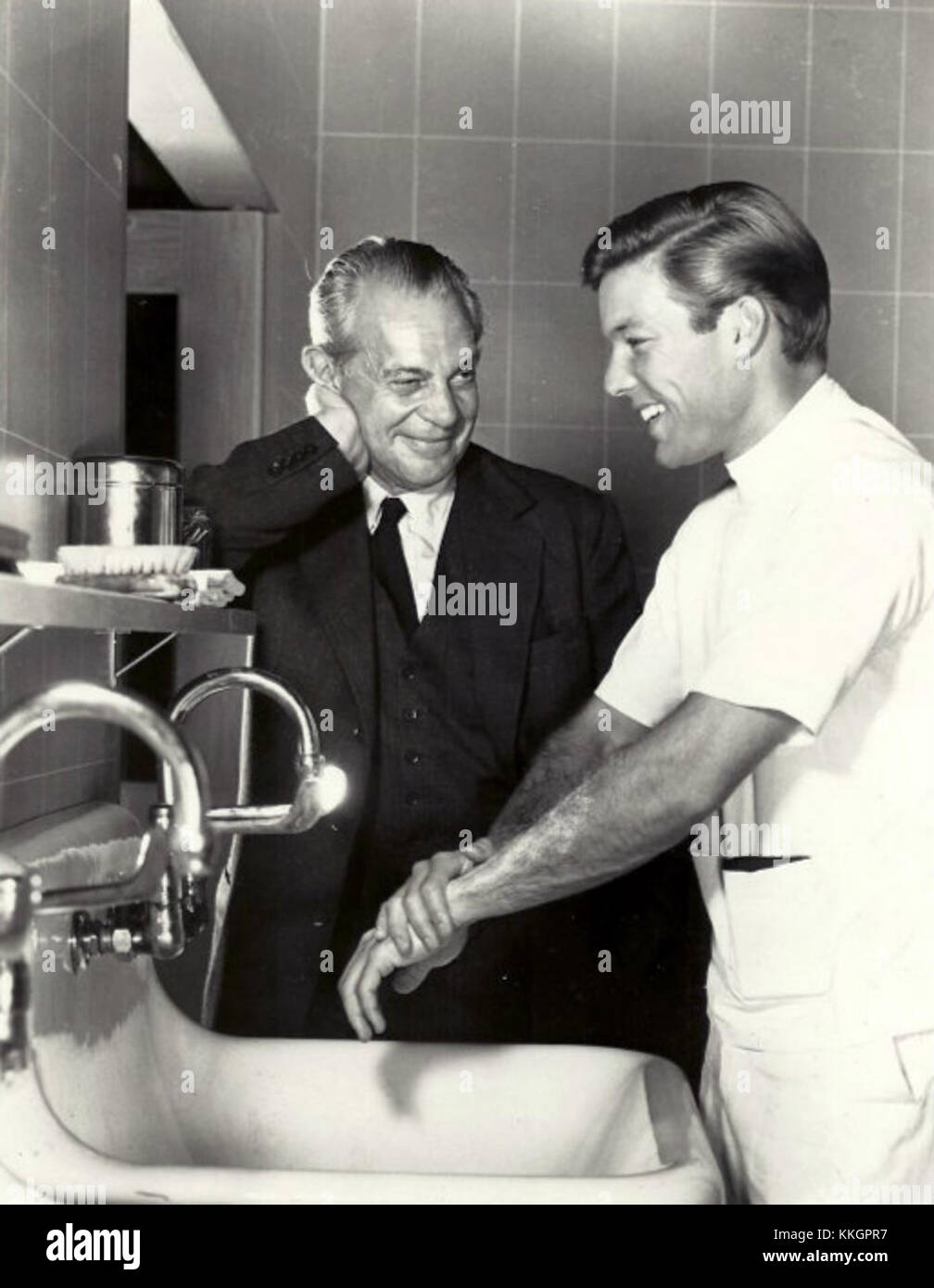 Richard chamberlain hi-res stock photography and images - Alamy