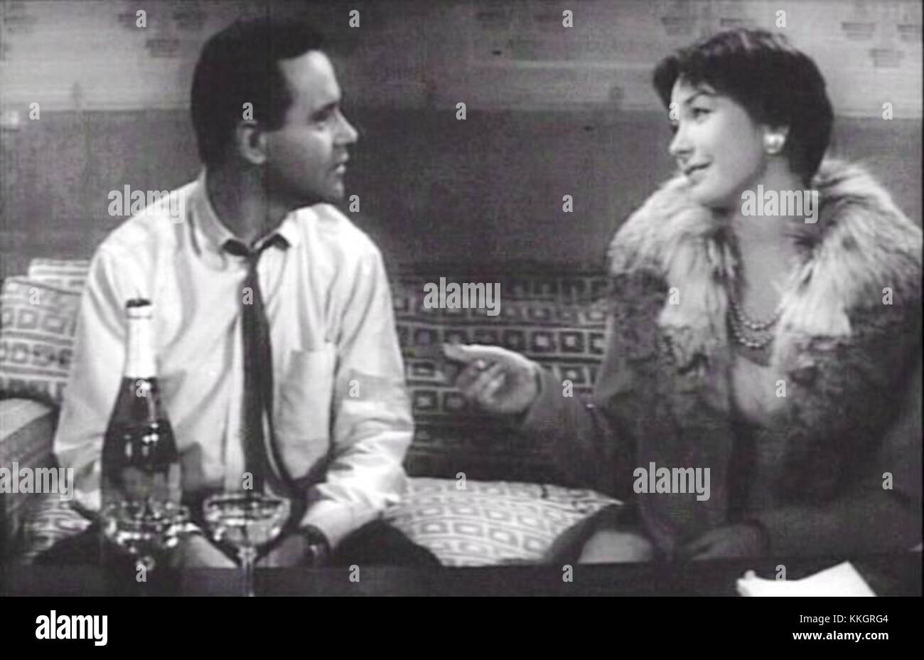 The apartment trailer is a mobile home designed for temporary or ...