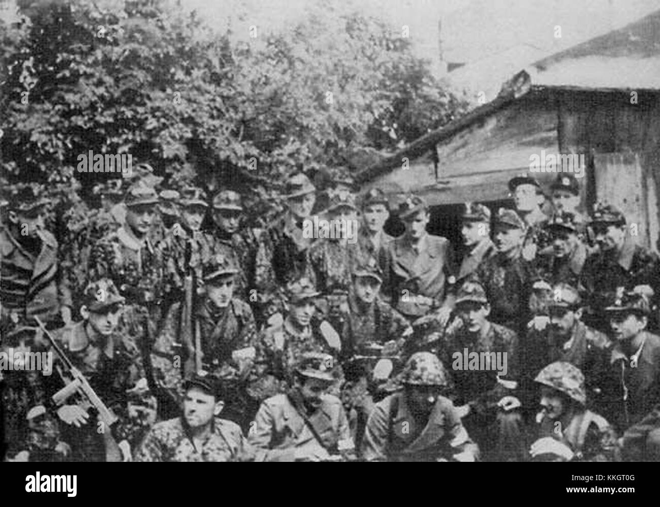 This image from the Warsaw Uprising, created by Deczkowki, depicts a ...