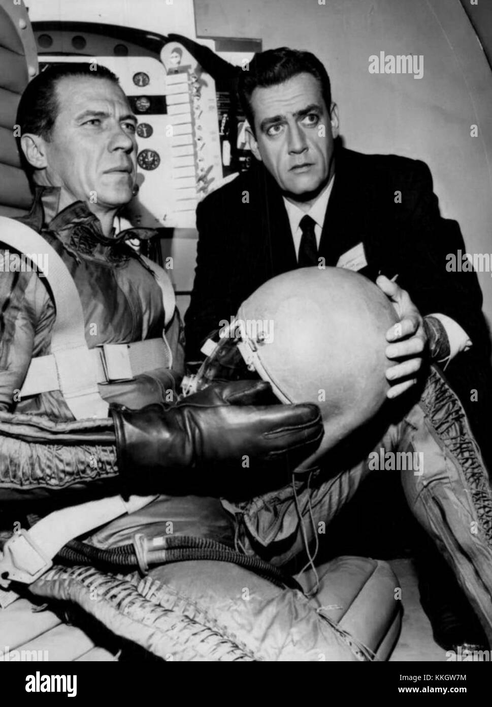 Raymond burr perry mason hi-res stock photography and images - Alamy