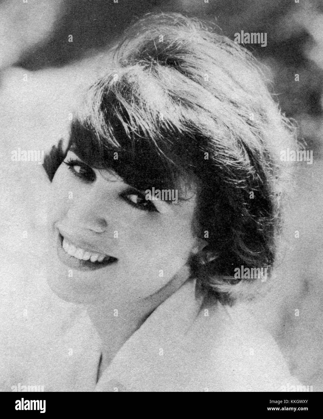 Joni James, a popular American singer, gained recognition in the early ...