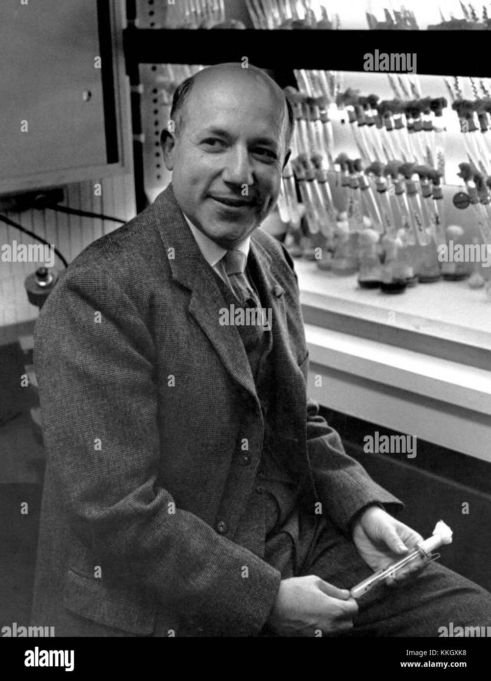 Melvin Calvin was a Nobel Prize-winning American biochemist known for ...